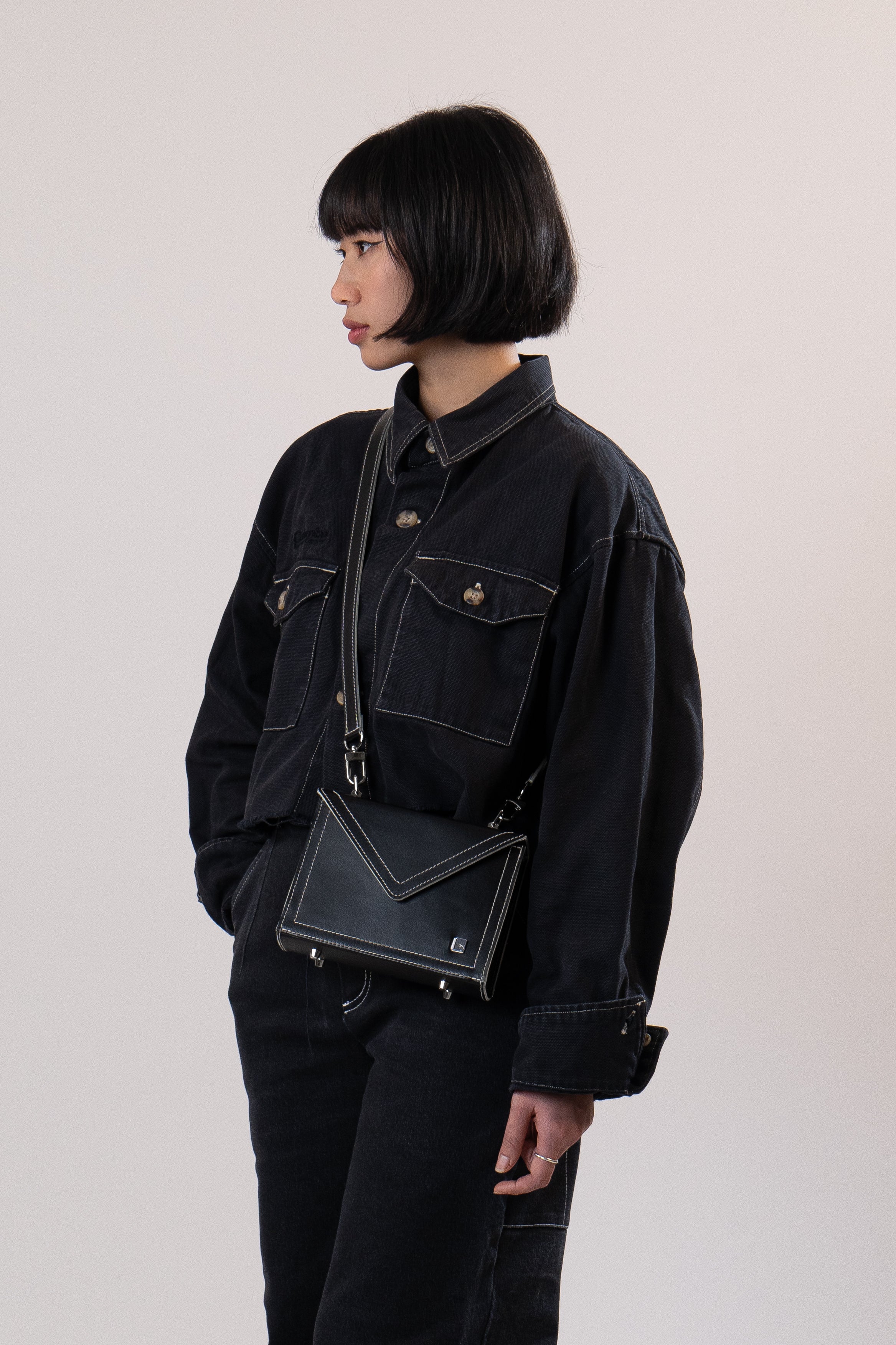 Le Postier Cuir – SOUM-SOUM